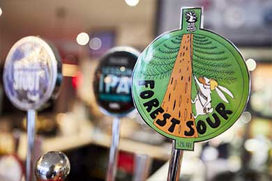 The Hydrant - Fuller's Pub and Restaurant in Monument