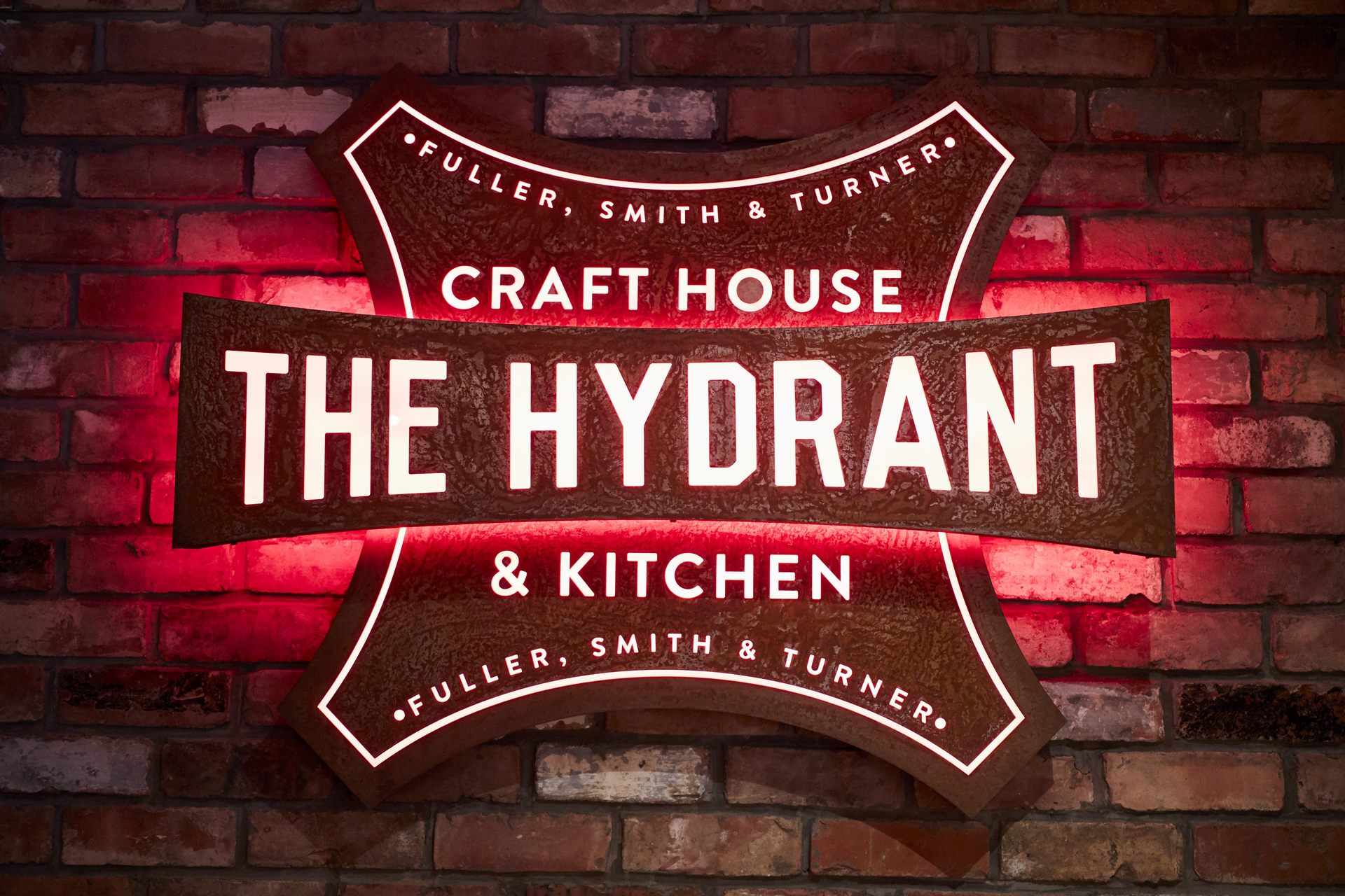 Pub & Restaurant near Monument at The Hydrant